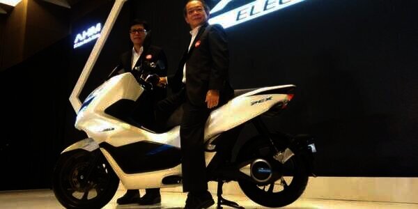 Honda PCX Listrik Resmi Meluncur di Indonesia | Dream.co.id