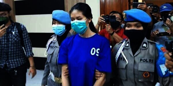 Sisi Lain Sosok Nani Apriliani 'Sate Sianida' | Dream.co.id