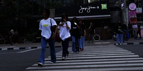 Adu Outfit Remaja di SCBD Citayam Fashion Week | Dream.co.id