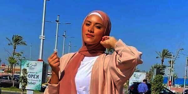 3 Gaya Makeup Mata Cut Crease ala Influencer Mesir | Dream.co.id