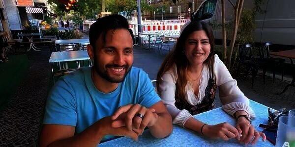 Kisah Bule Cantik Blasteran Indonesia-Jerman Jadi Mualaf, Merinding Lihat Orang Sholat dan Baca ...