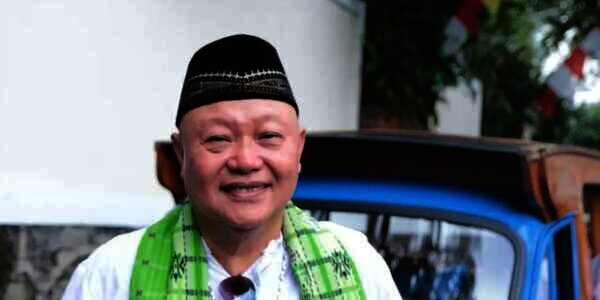5 Potret Rumah Mendiang Koh Ahong Si Doel Anak Sekolahan, Foto di ...