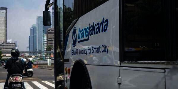 Mulai Besok, Naik TransJakarta ke Bandara Soetta Gratis Selama Sebulan | Dream.co.id