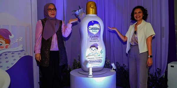 Ritual Menenangkan Ibu dan Bayi Lewat Sentuhan Penuh Cinta dari Cuddle ...