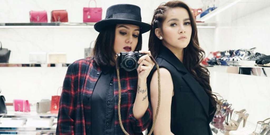 Pesona Cinta Ramlan, Adik Olla yang Jadi Musisi - Photo 1 | Dream.co.id