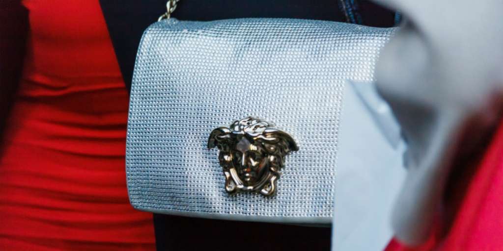 Ternyata Begini Cara Menyebutkan 'Versace' yang Benar | Dream.co.id