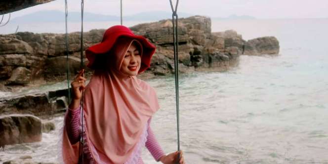 Dokter Imut Shindy Putri, Adik Oki Setiana Dewi | Dream.co.id