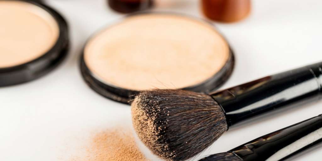 5 Rekomendasi Compact Powder untuk Kulit Berminyak | Dream.co.id
