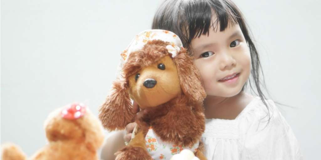 Bermain Boneka Latih Anak Mengenal Emosi | Dream.co.id