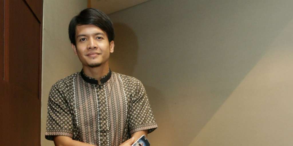 Cara Dimas Seto Jaga Kesehatan Gigi dengan Gaya Hidup Halal | Dream.co.id