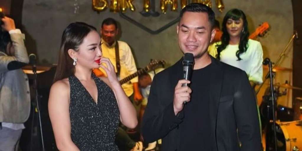 5 Fakta Sosok Suami Zaskia Gotik, Sirajuddin Mahmud | Dream.co.id