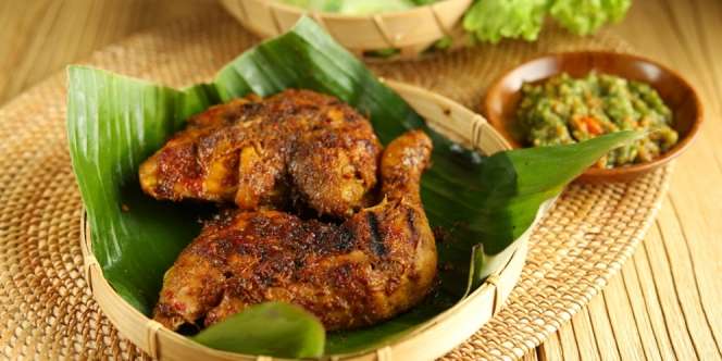 Lezatnya Ayam Besengek, Kuliner Khas Jepara yang Sanggup Bikin Perut ...