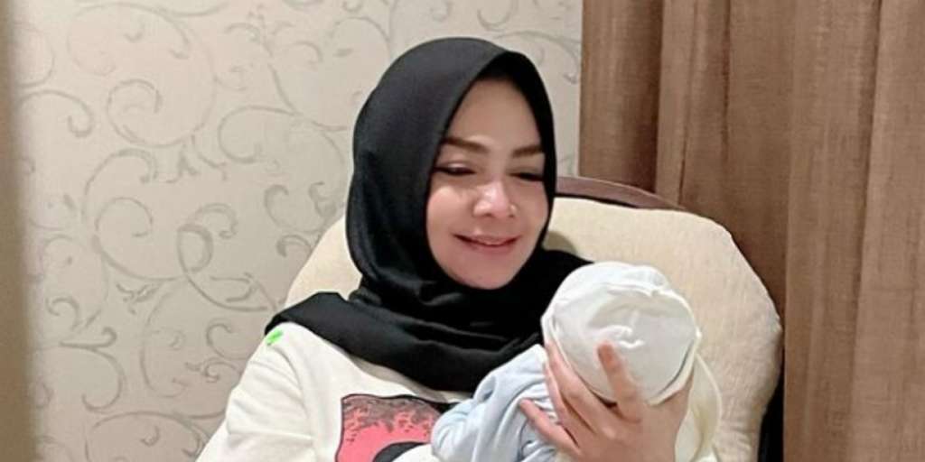 Kece dari Lahir, Segini Harga OOTD Baby R Anak Kedua Nagita Slavina ... Kece dari Lahir, Segini Harga OOTD Baby R Anak Kedua Nagita Slavina ...