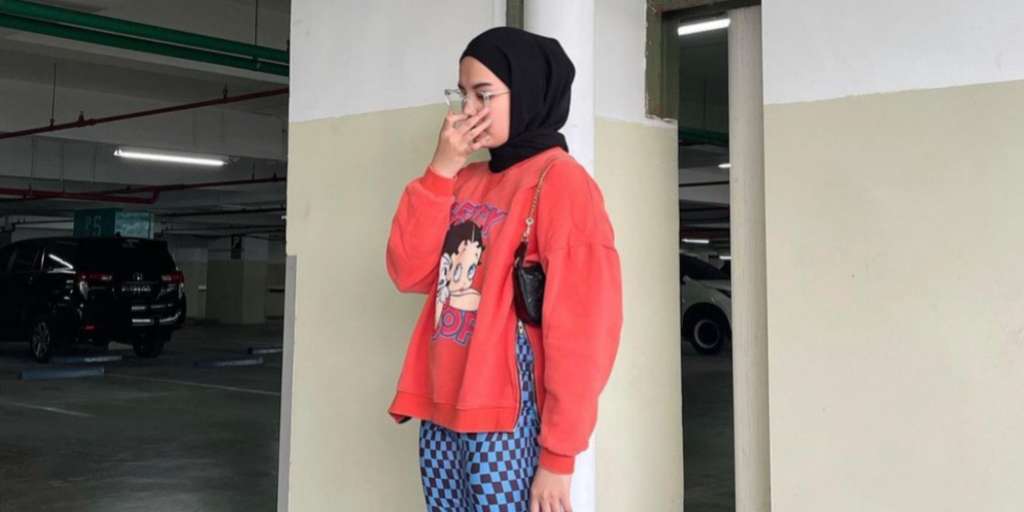 Coba OOTD Hijab dengan Style ala 80-an, Yuk! | Dream.co.id