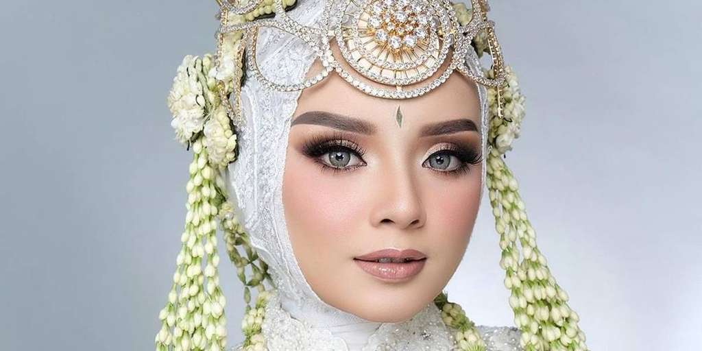 Anggunnya Pengantin Berhias Siger Cirebon, Bisa Jadi Inspirasi | Dream ...