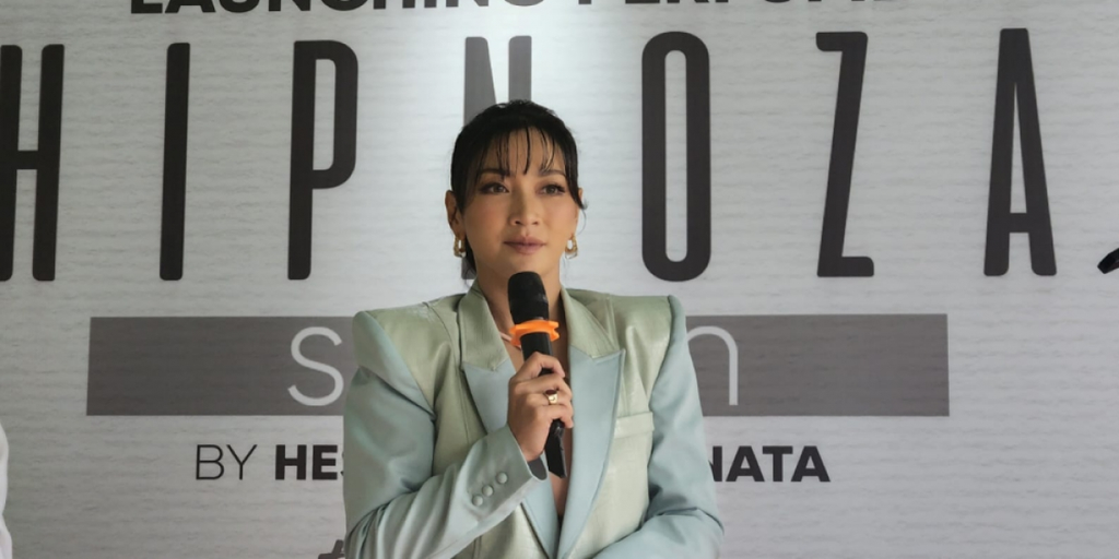 Tips Hesti Purwadinata Tampil Fresh dan Awet Muda | Dream.co.id
