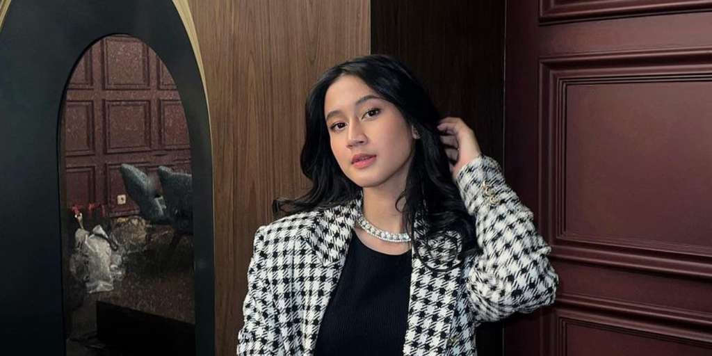 Penampilan Keisya Levronka di Acara Lamaran Mahalini dan Rizky Febian ...