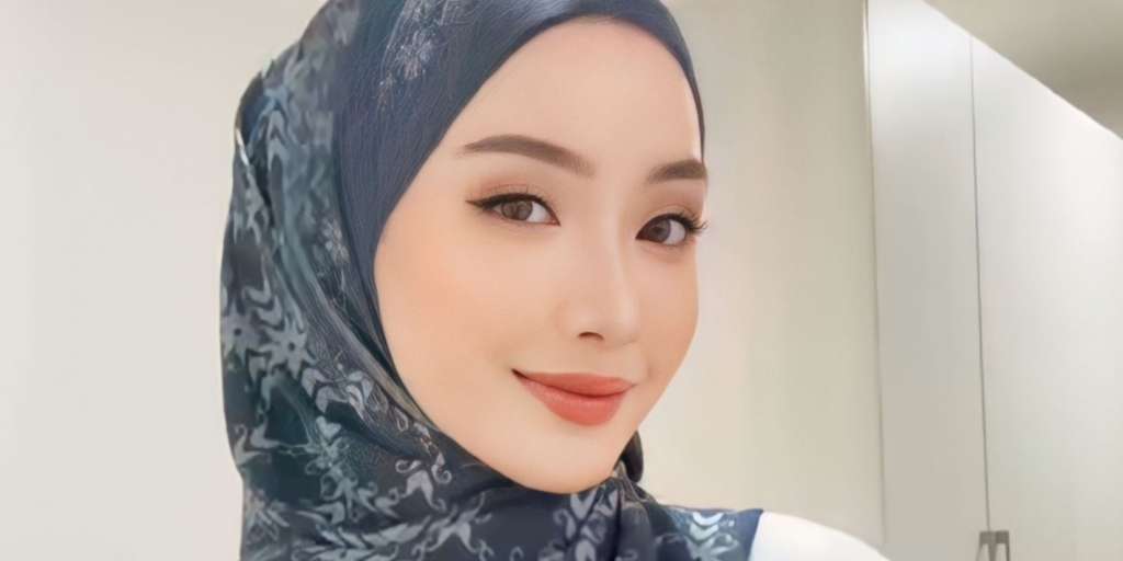 Feminin dan Stylish dengan Pashmina Motif, Intip Style yang Tepat | Dream.co.id