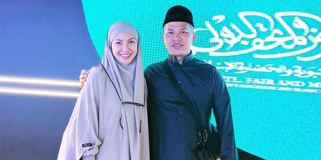 Seleb Perempuan Rela Tinggalkan Masa Mudanya Demi Menikah Dengan