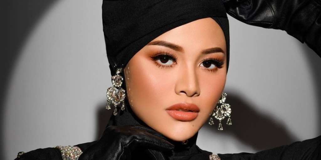 Kisah Cinta Atta dan Aurel Hermansyah Dikemas Cantik dalam Cincin ...