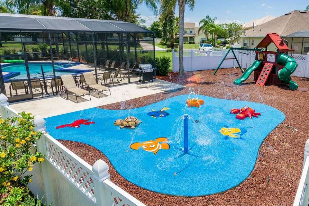 Rumah Bertema Disney Ini Isinya Seperti Negeri Dongeng | Dream.co.id