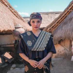 Potret Terbaru Sisi Asih, Mantan Pramugari Garuda Indonesia yang Hits ...