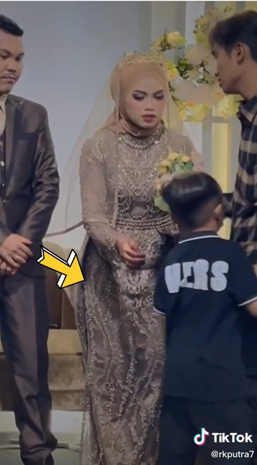 Viral Video Pria Hadiri Pernikahan Mantan Istri Sambil Bawa Anak