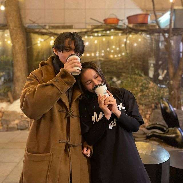 Foto Mesra Liburan Rossa dan Putra di Korea, Serasa Seperti Pasangan ...