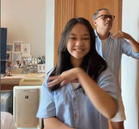 Kompak Banget, Indra Brasco dan Putrinya Ikuti Dance Jisoo BlackPink ...