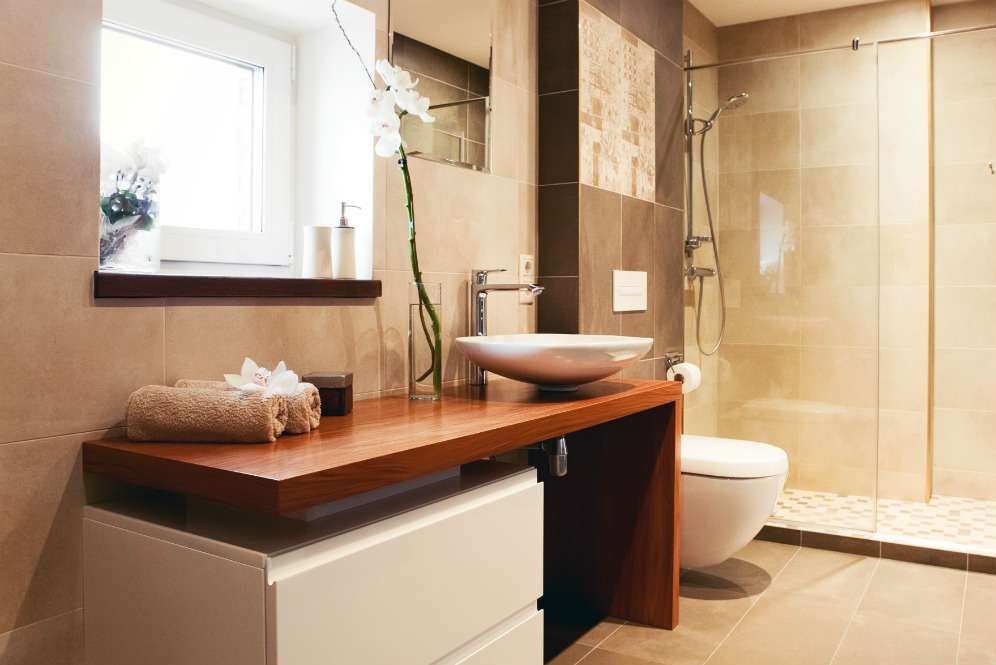4 Alat Mandi yang Sebaiknya Tak Ditaruh di Kamar Mandi | Dream.co.id