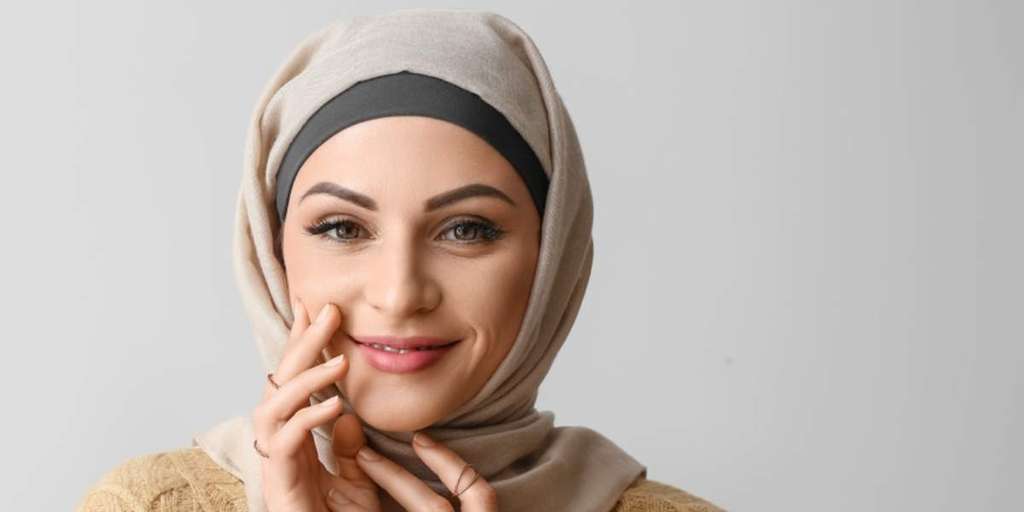 Tengok Trik Makeup Artist Rapikan Alis Berantakan Tanpa Dicukur | Dream ...