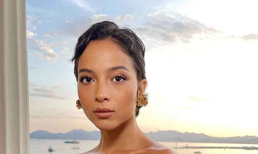 Stunning! Putri Marino Tampil Dramatis dengan Bronzed Makeup | Dream.co.id
