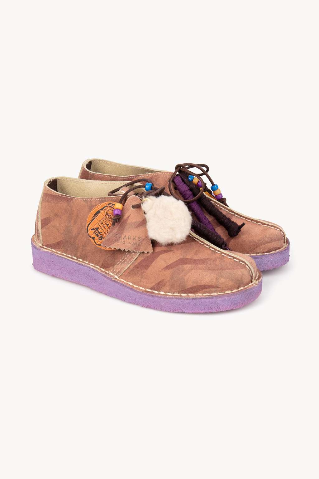 Koleksi Sepatu Clarks Originals X Aries Lengkapi OOTD Harian Kamu ...